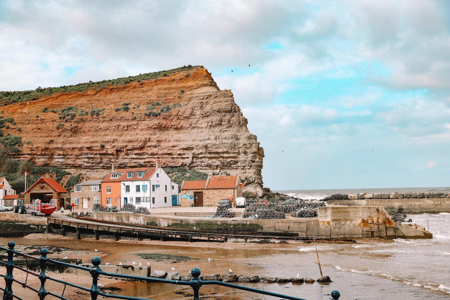 A Day in the Life of Staithes: What to See and Do | The Endeavour ...